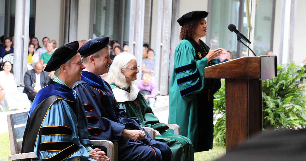 Philippa Chin Receives Margaret, the Lady Thatcher, Award | W&M School ...